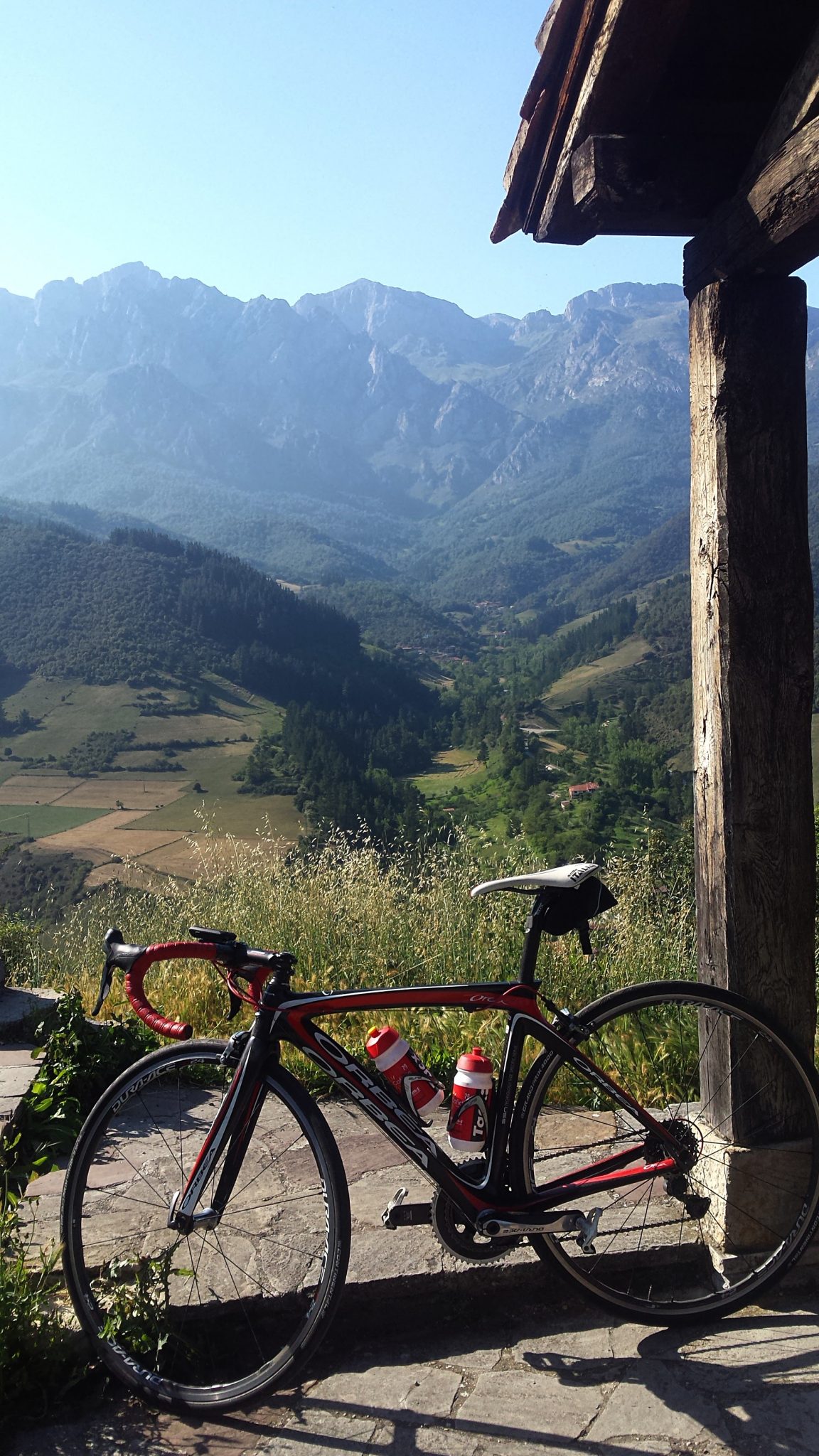 Famous La Vuelta Climbs Bike Tour Spain | Cycling Country